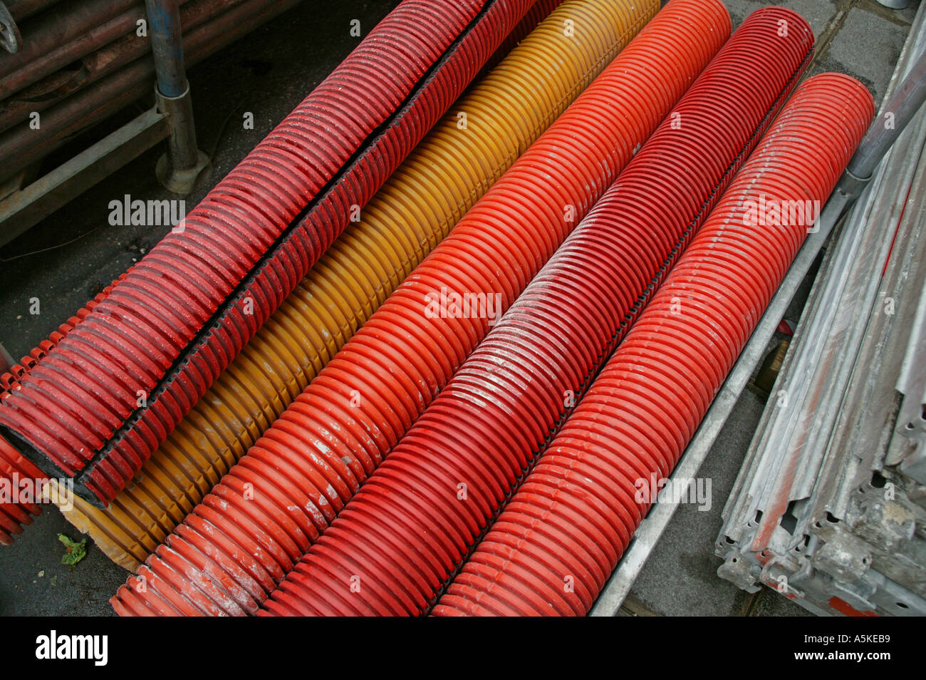 Paris scaffolding covers Stock Photo - Alamy
