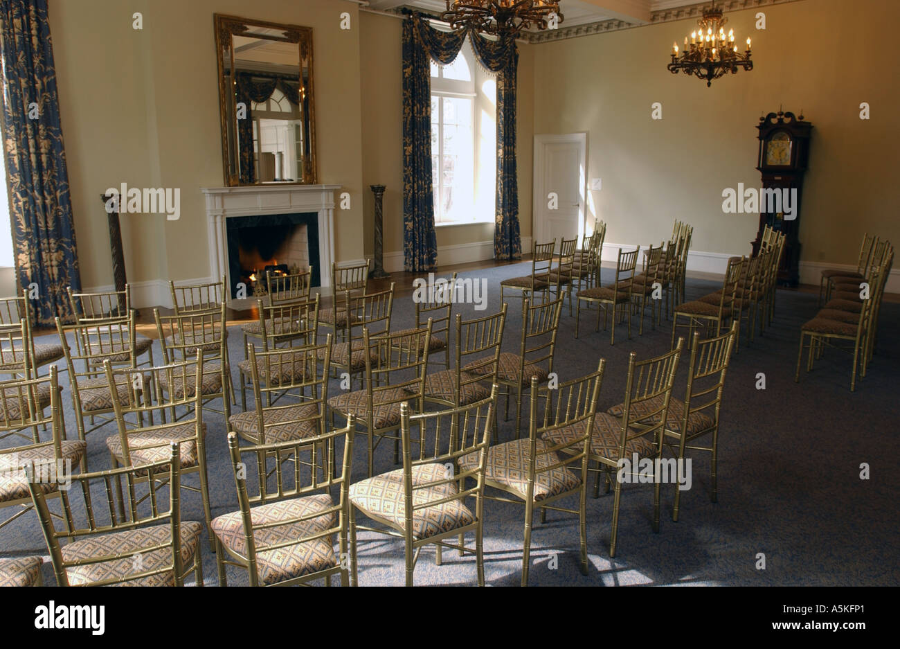 Empty wedding hall ready ceremony hi-res stock photography and images ...