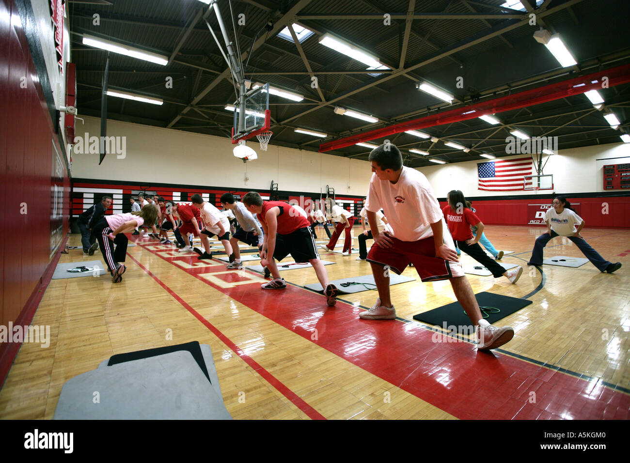 High school gym class hi-res stock photography and images - Alamy