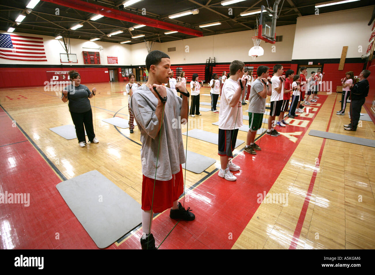 High school gym class hi-res stock photography and images - Alamy