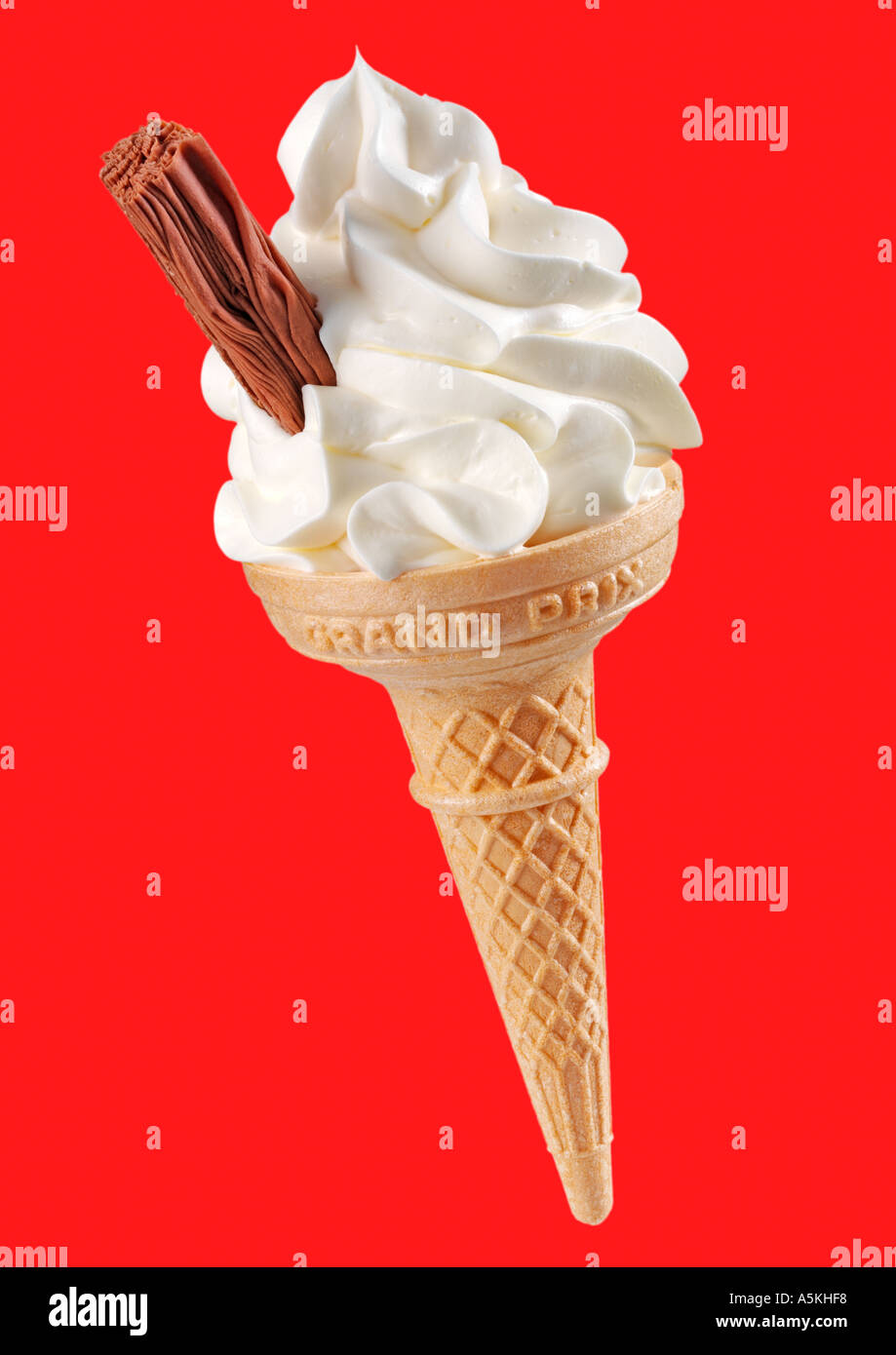 VANILLA ICE CREAM IN CONE Stock Photo - Alamy