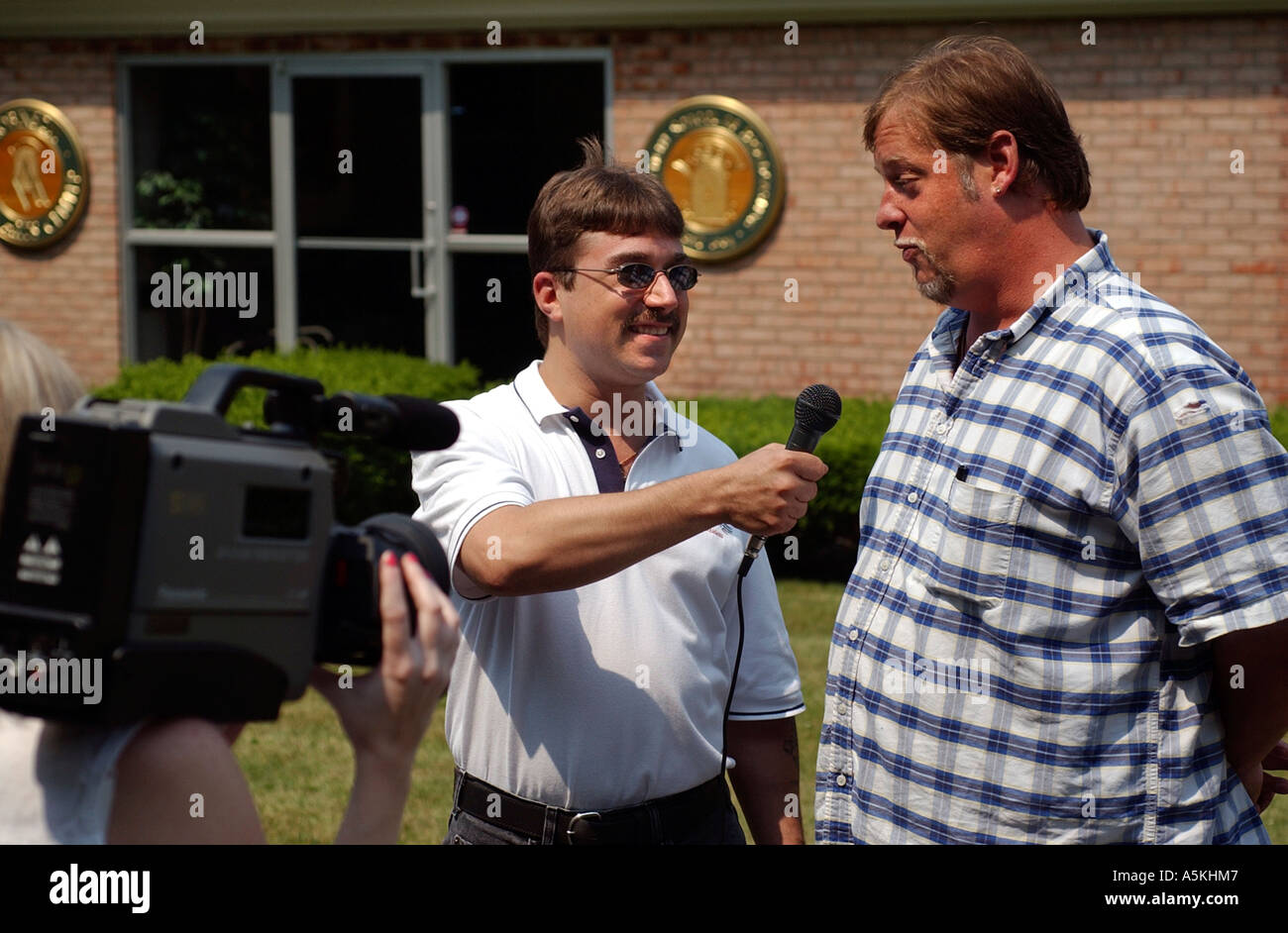 Broadcast journalism hi-res stock photography and images - Alamy