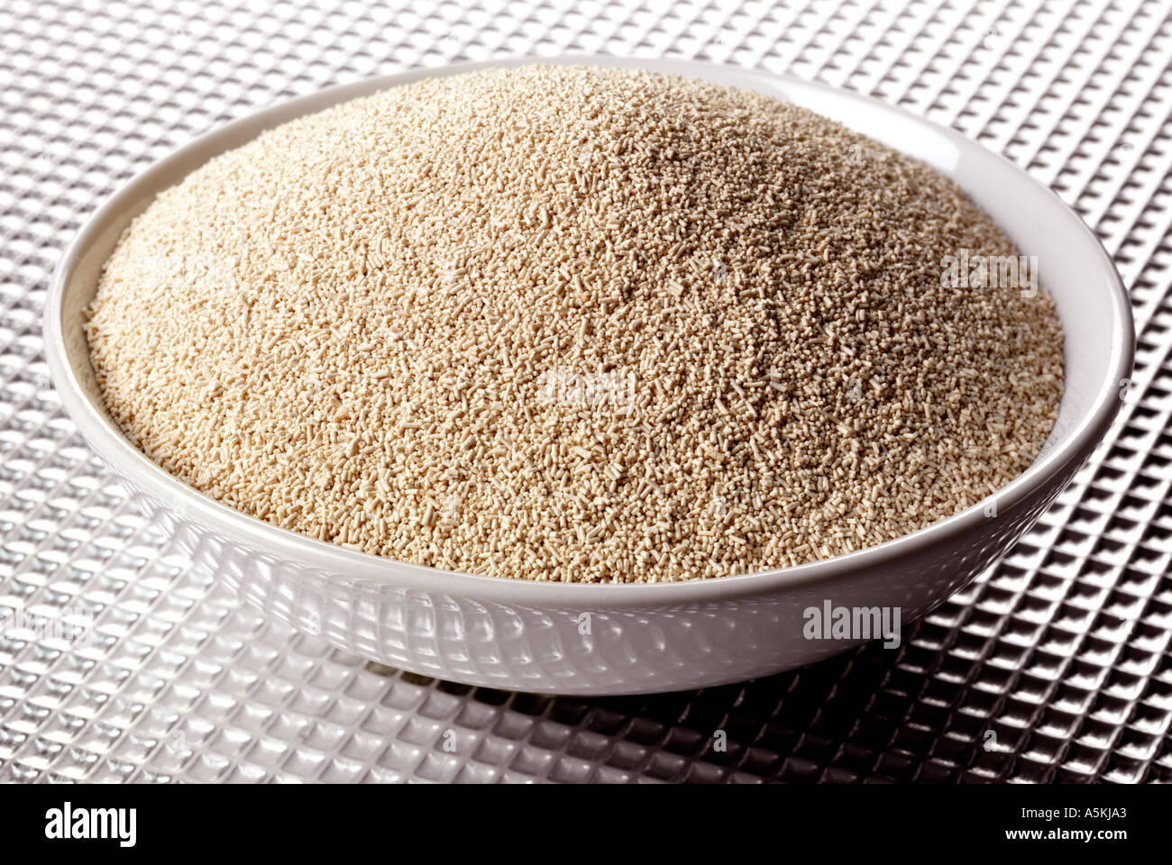 Dried active yeast hi-res stock photography and images - Alamy