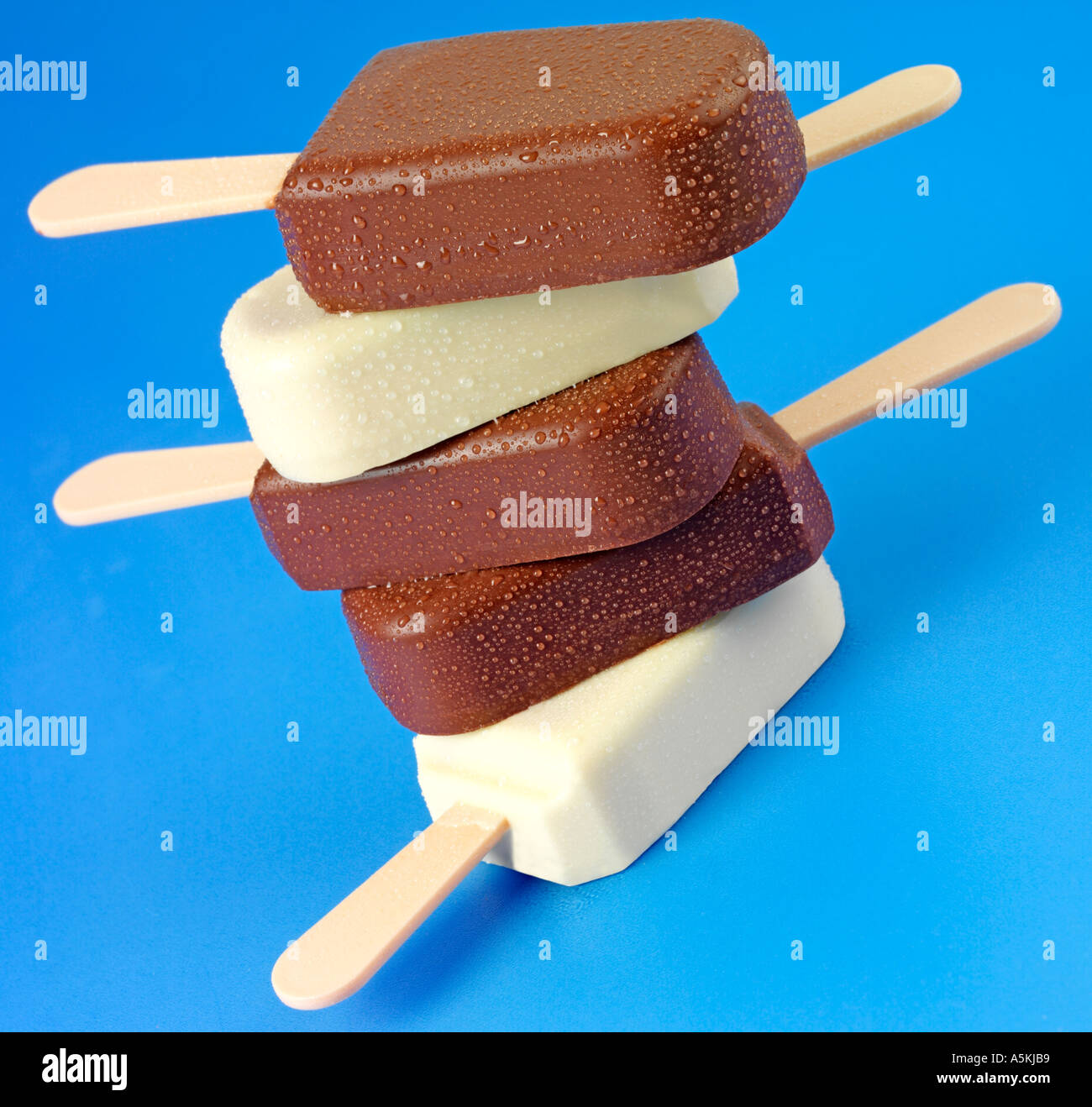 CHOCOLATE ICE CREAM LOLLIPOPS Stock Photo - Alamy