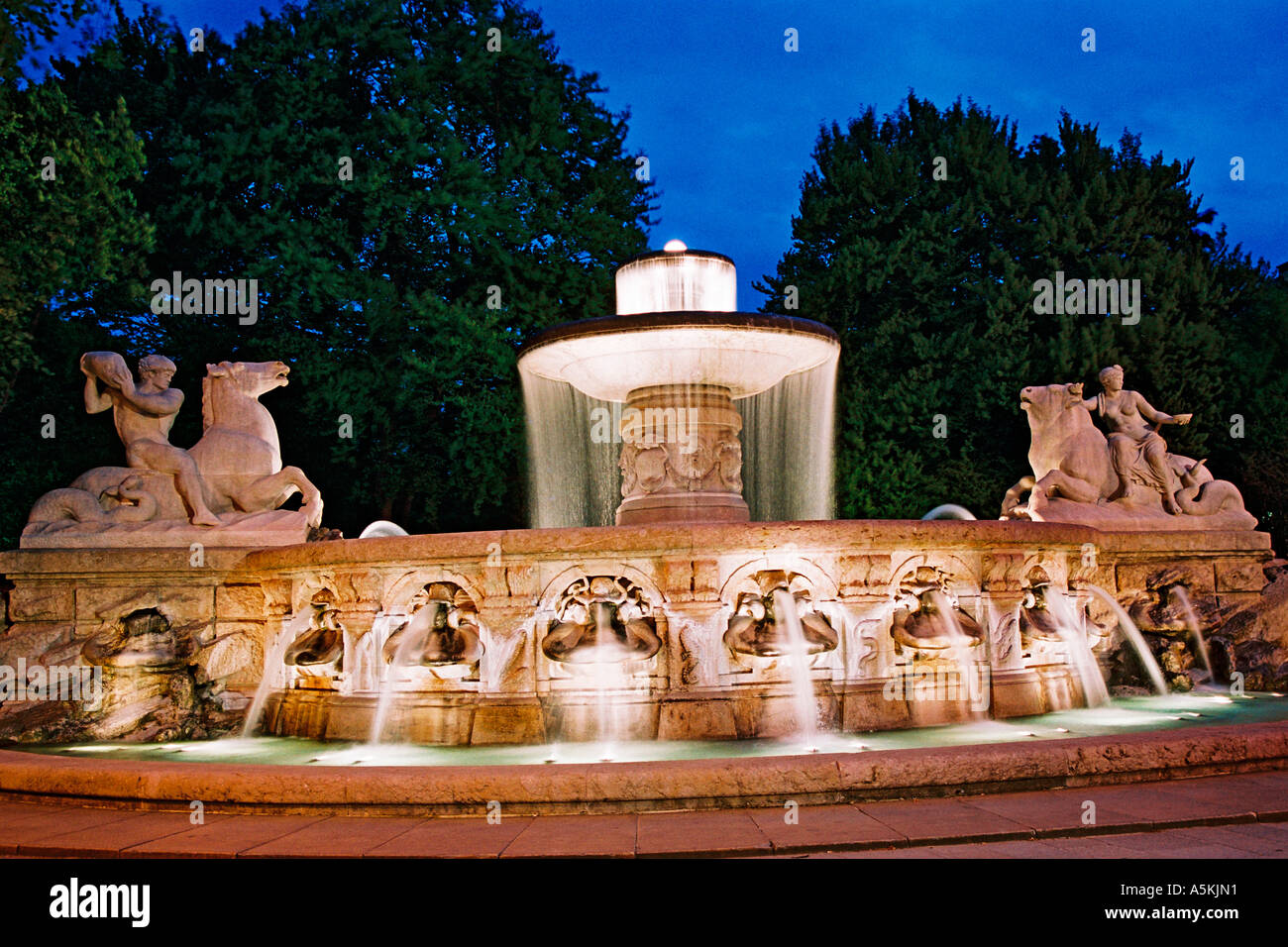 Munich, Lenbach Square, Hildebrand Fountain Stock Photo - Alamy