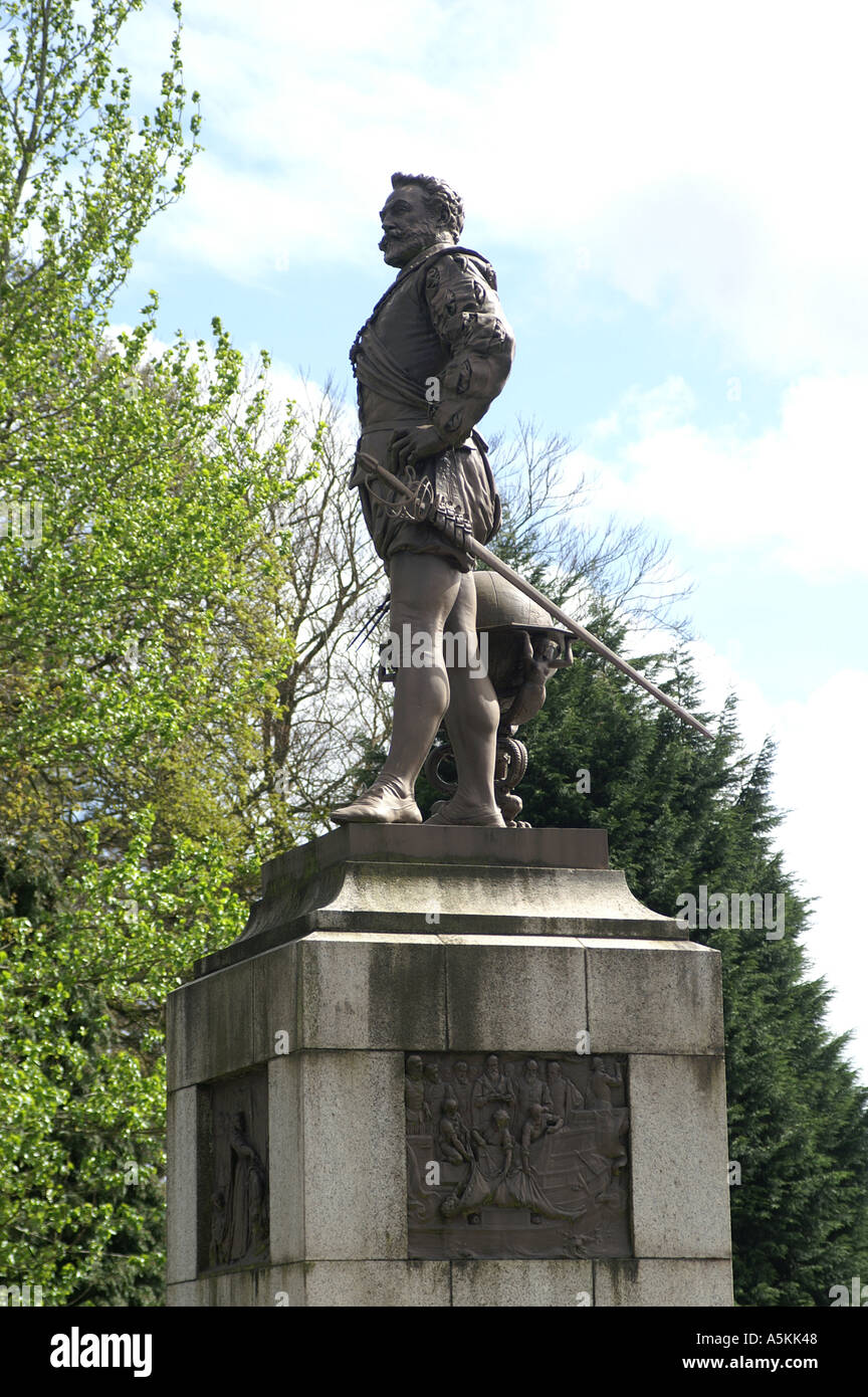 Sir Francis Drake statue in Tavistock Devon England UK Great Britain ...