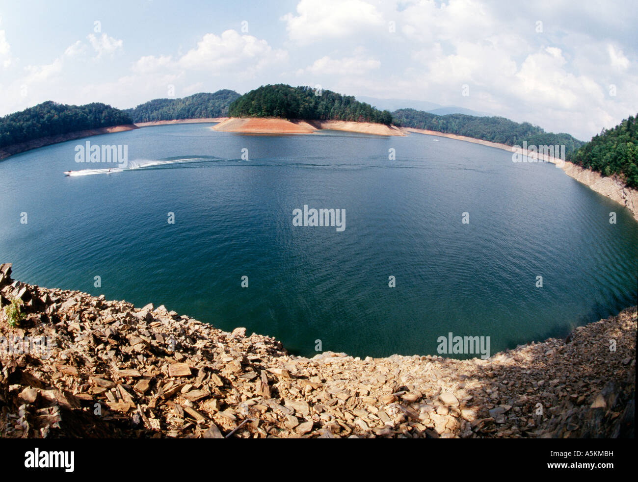 Water skiing on Fontana Dam Lake NC Stock Photo - Alamy