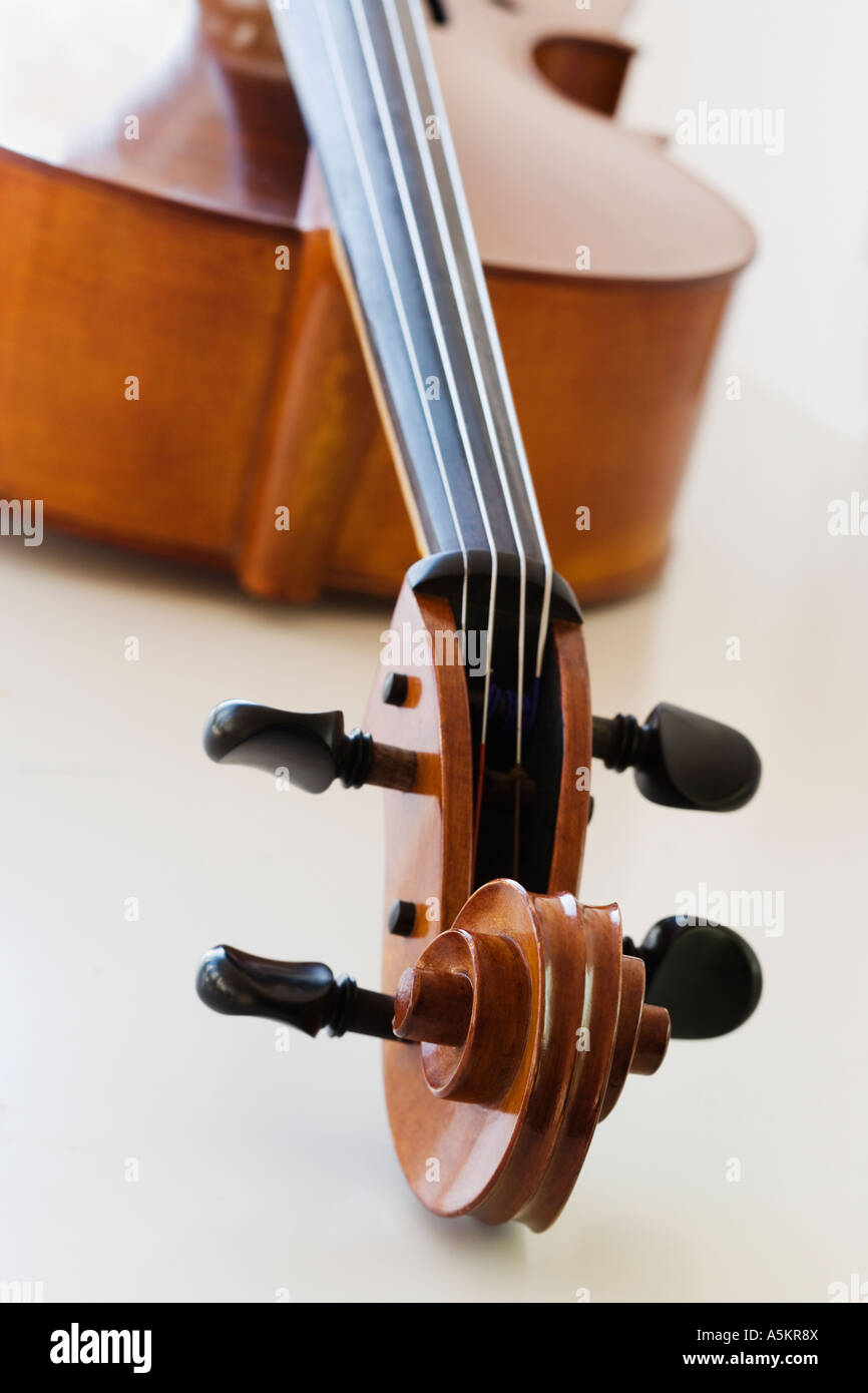 Cello head hi-res stock photography and images - Alamy