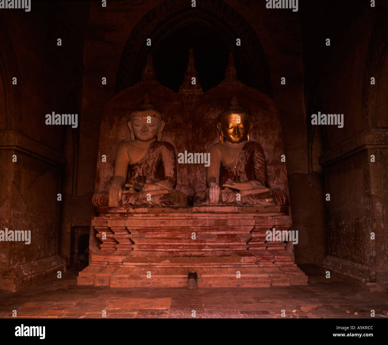 Temple Statues Bagan Burma Stock Photo - Alamy