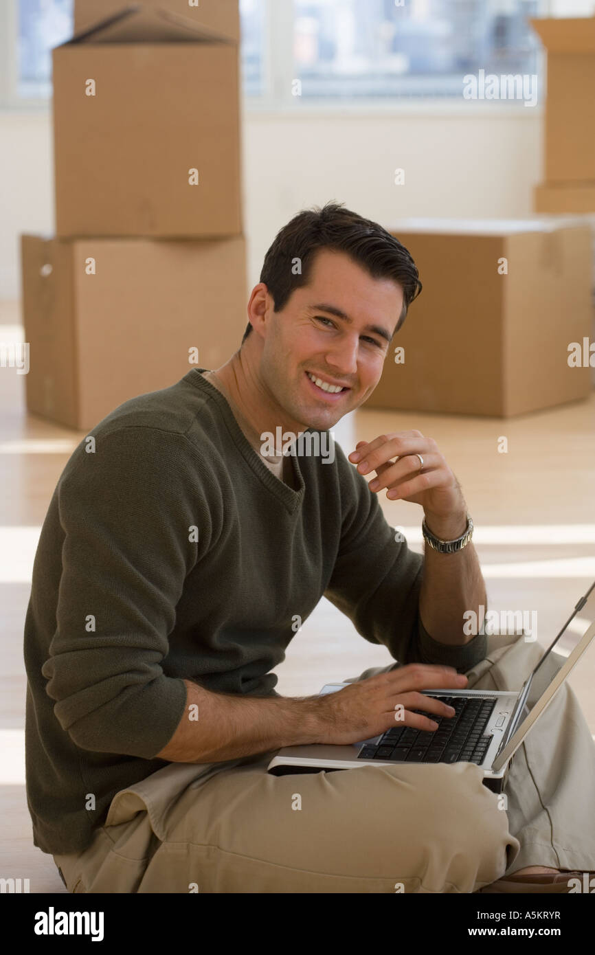 Toiling in the office hi-res stock photography and images - Alamy