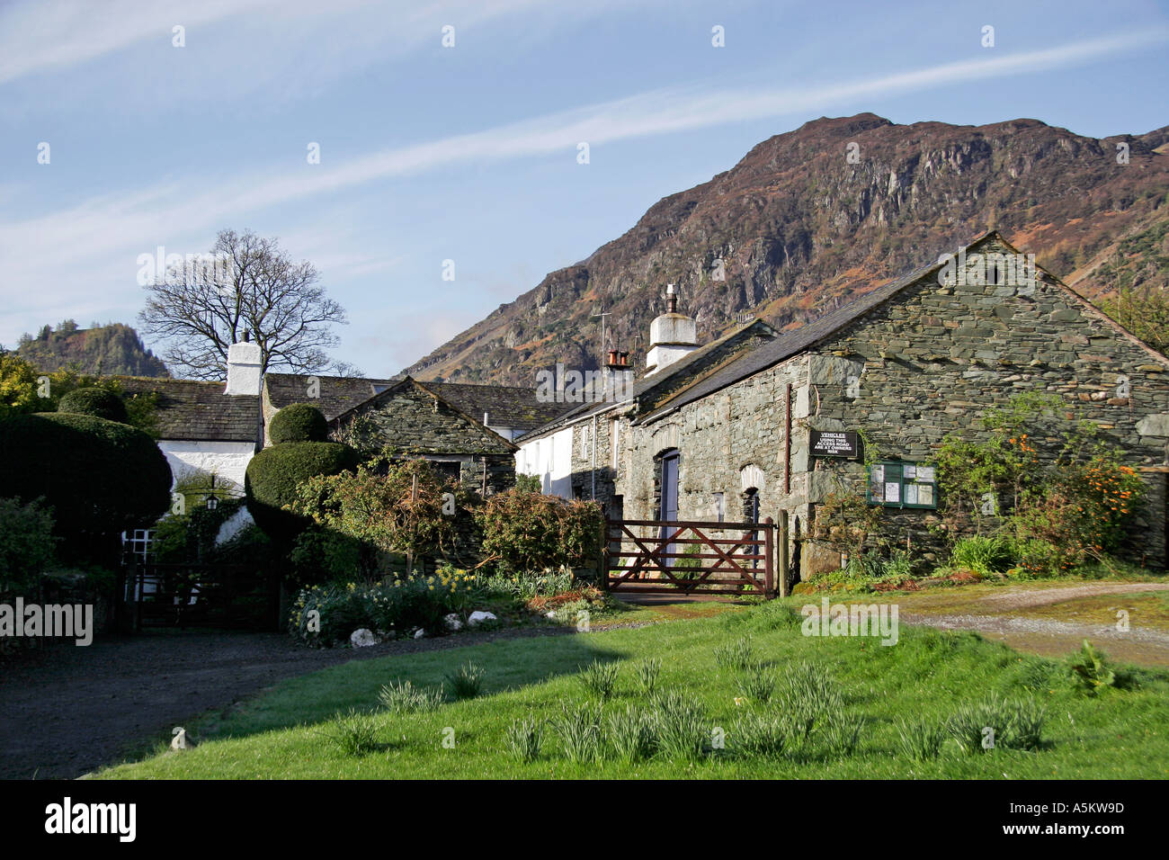 Grange moor hi-res stock photography and images - Alamy