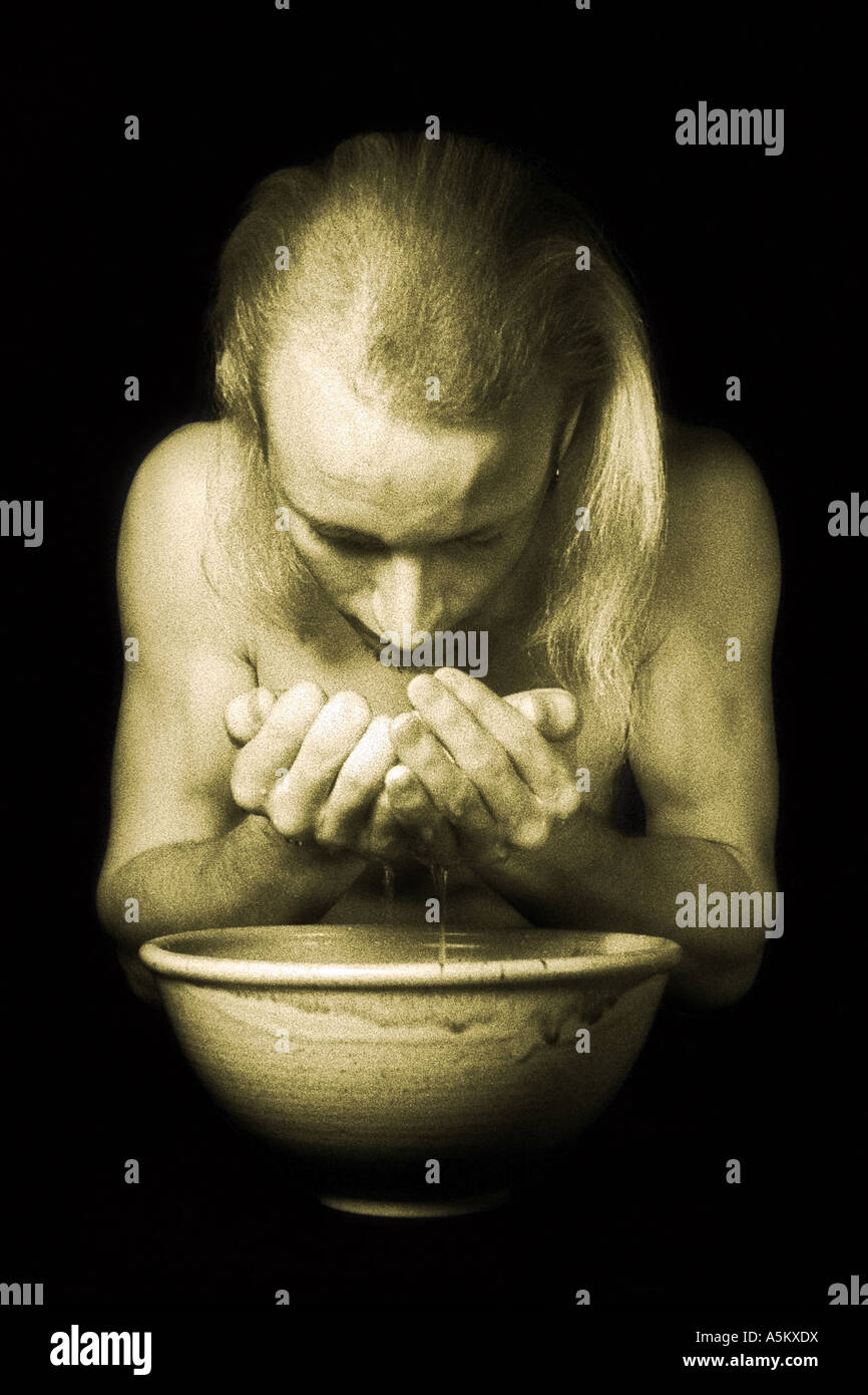 Man rinsing face hi-res stock photography and images - Alamy