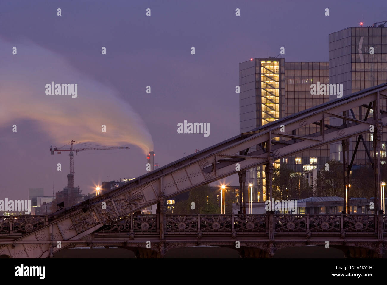 The bridge of austerlitz hi-res stock photography and images - Alamy