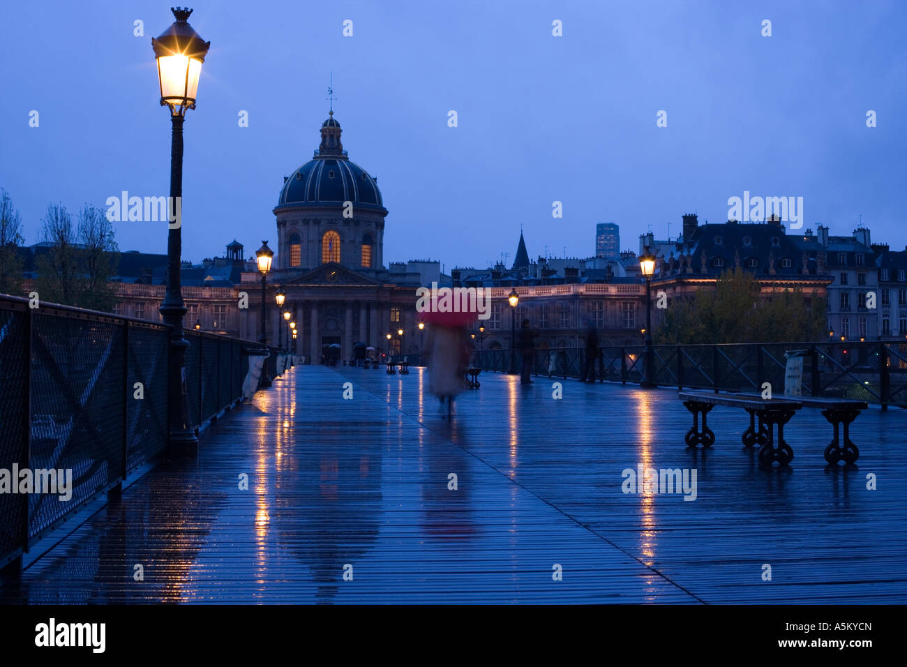 Academies of the institut de france hi-res stock photography and images - Alamy
