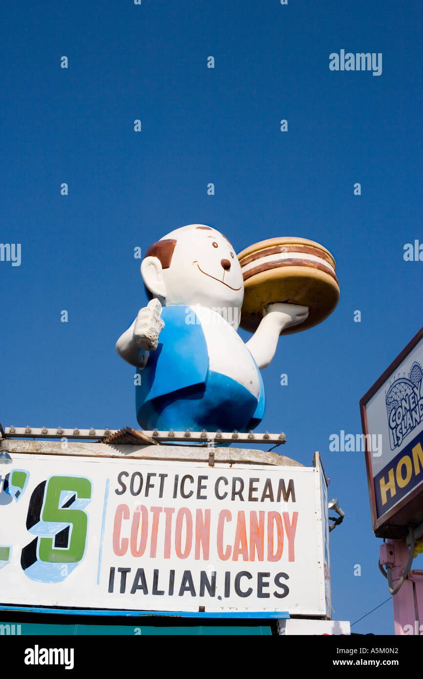 Food stand coney island boardwalk hi-res stock photography and images ...