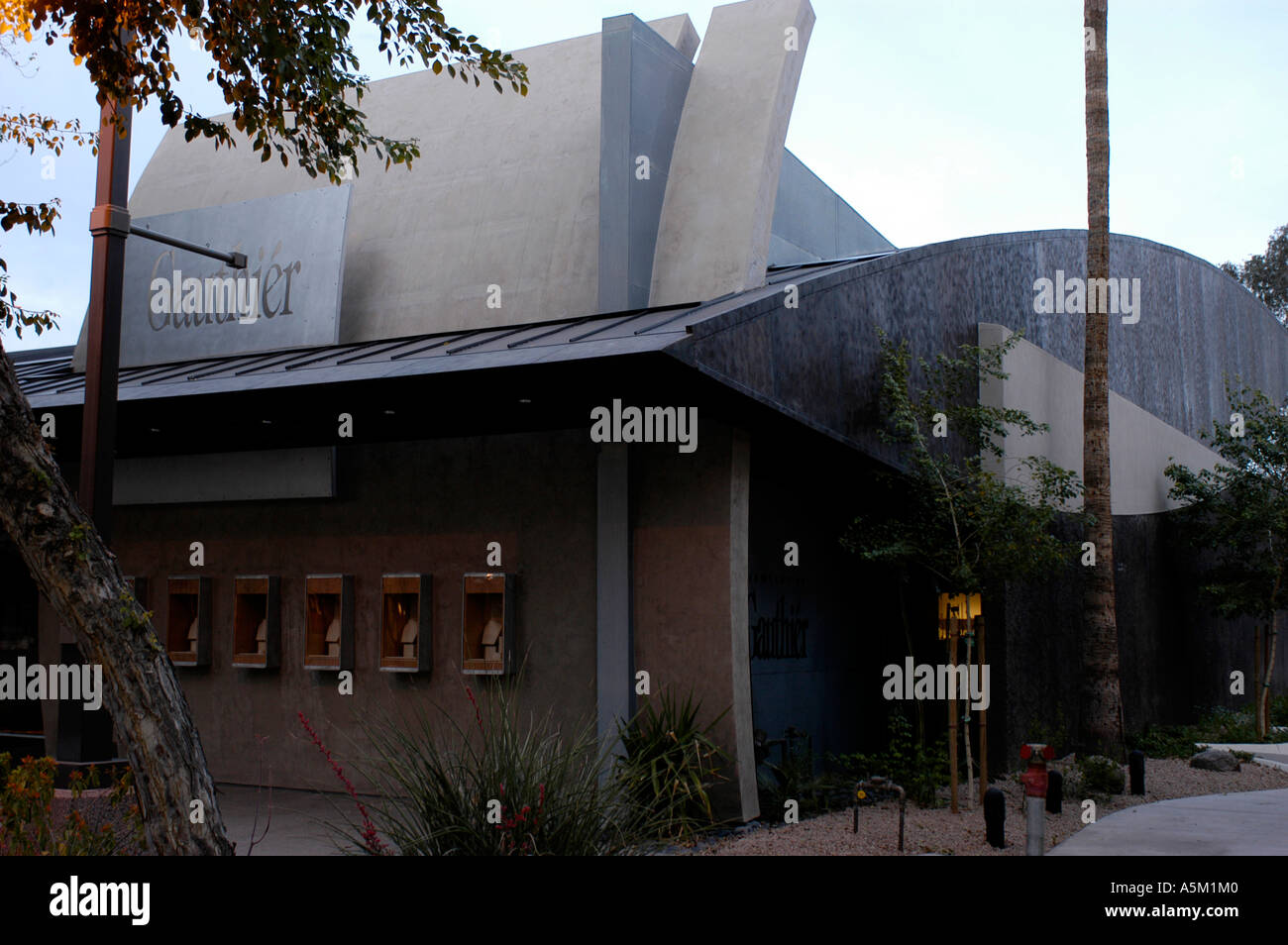 A sample of architecture of a modern art gallery in Old Town Scottsdale ...