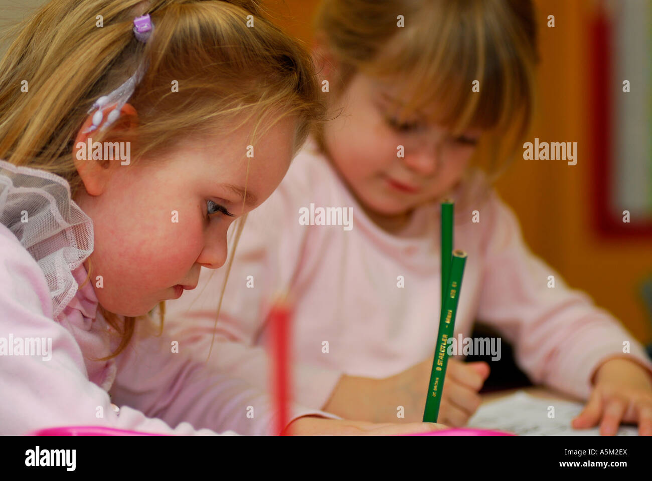 Primary school classroom uk overview hi-res stock photography and ...