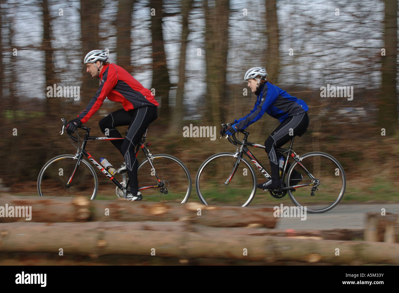 Couple racing bikes hi-res stock photography and images - Alamy