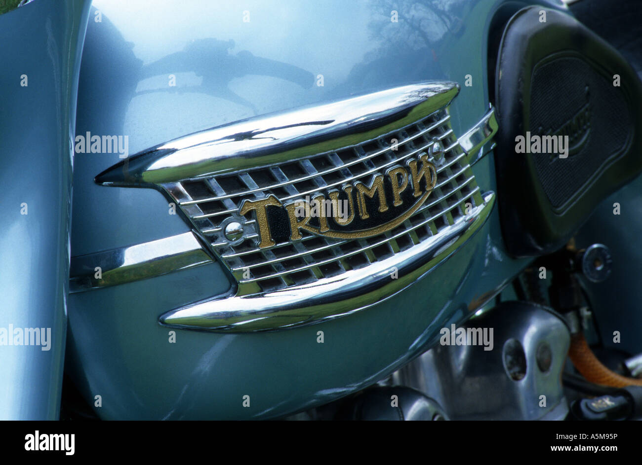 Custom triumph motorbike classic british hi-res stock photography and ...