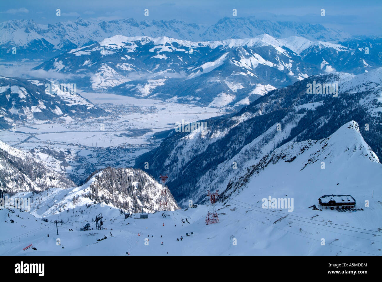 Gletscherjet 2 cable car Kaprun Austria Stock Photo - Alamy