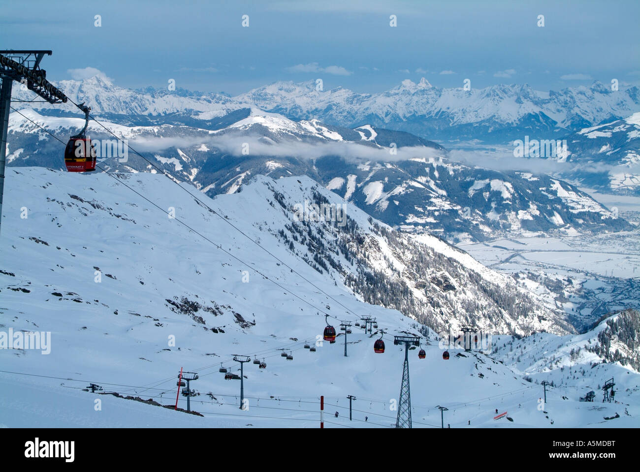 Gletscherjet 2 cable car Kaprun Austria Stock Photo - Alamy