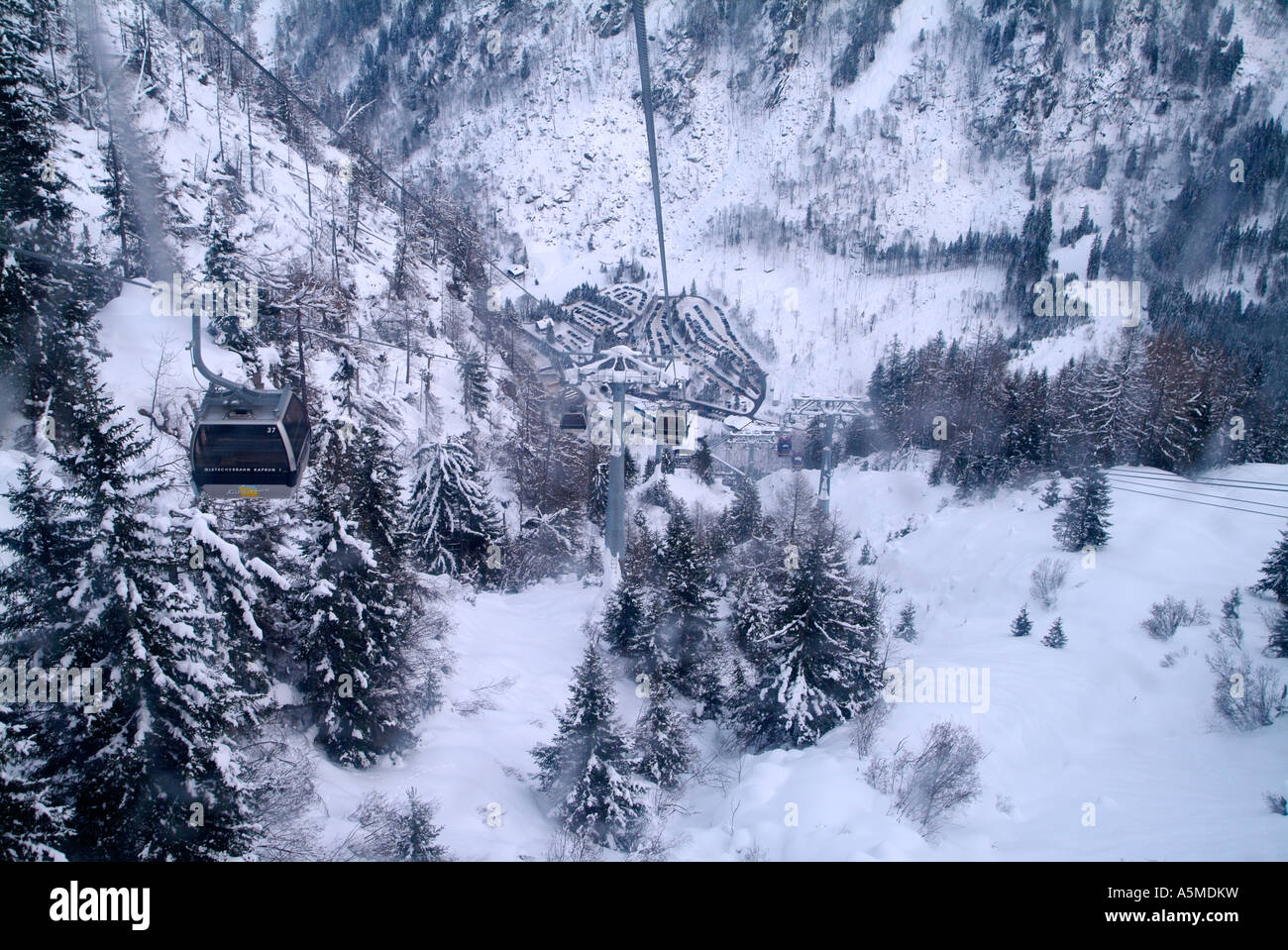 Gletscherjet 1 cable car Kaprun Austria Stock Photo - Alamy