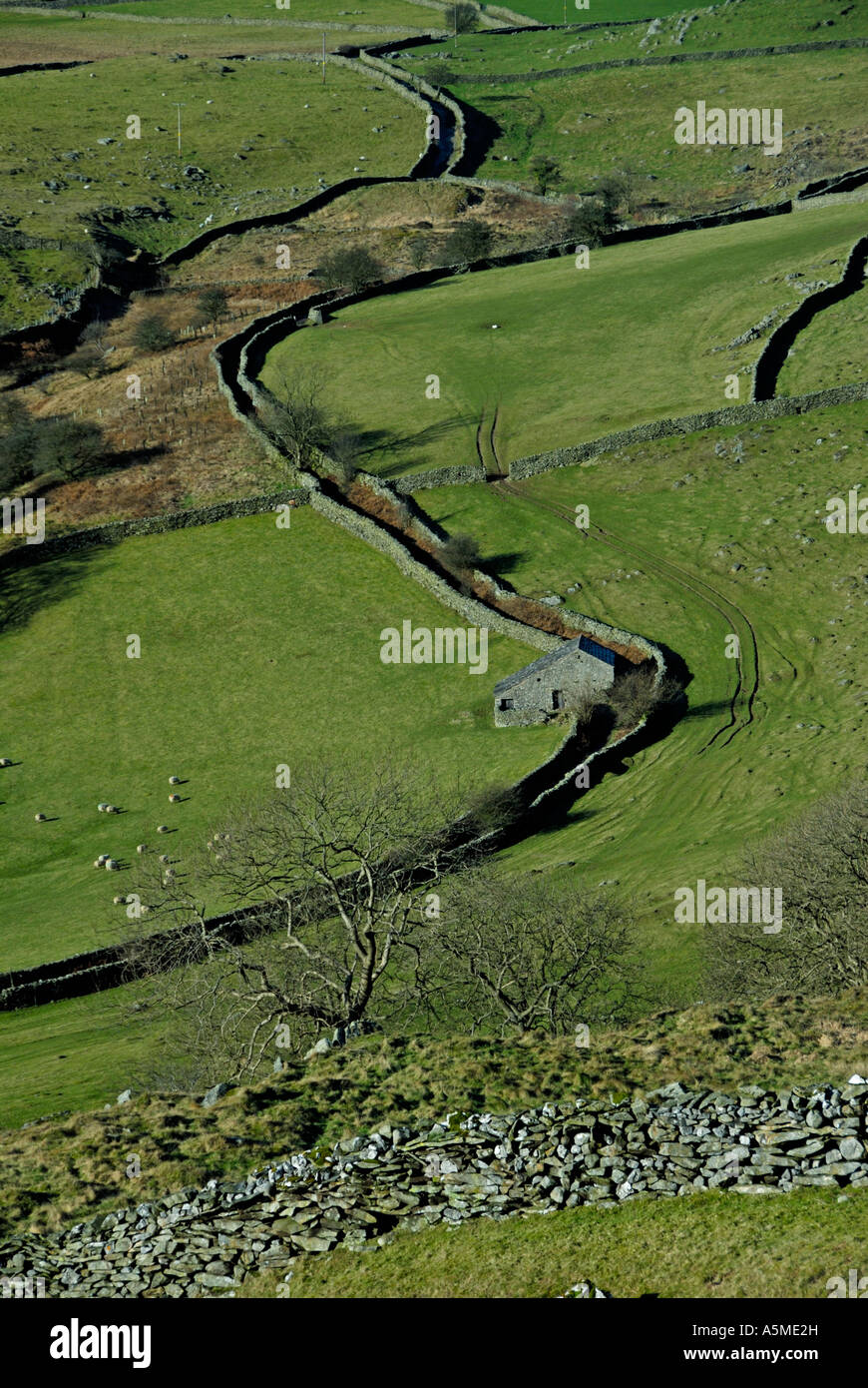 Crummack Dale form Moughton in Winter. Yorkshire Dales National Park ...