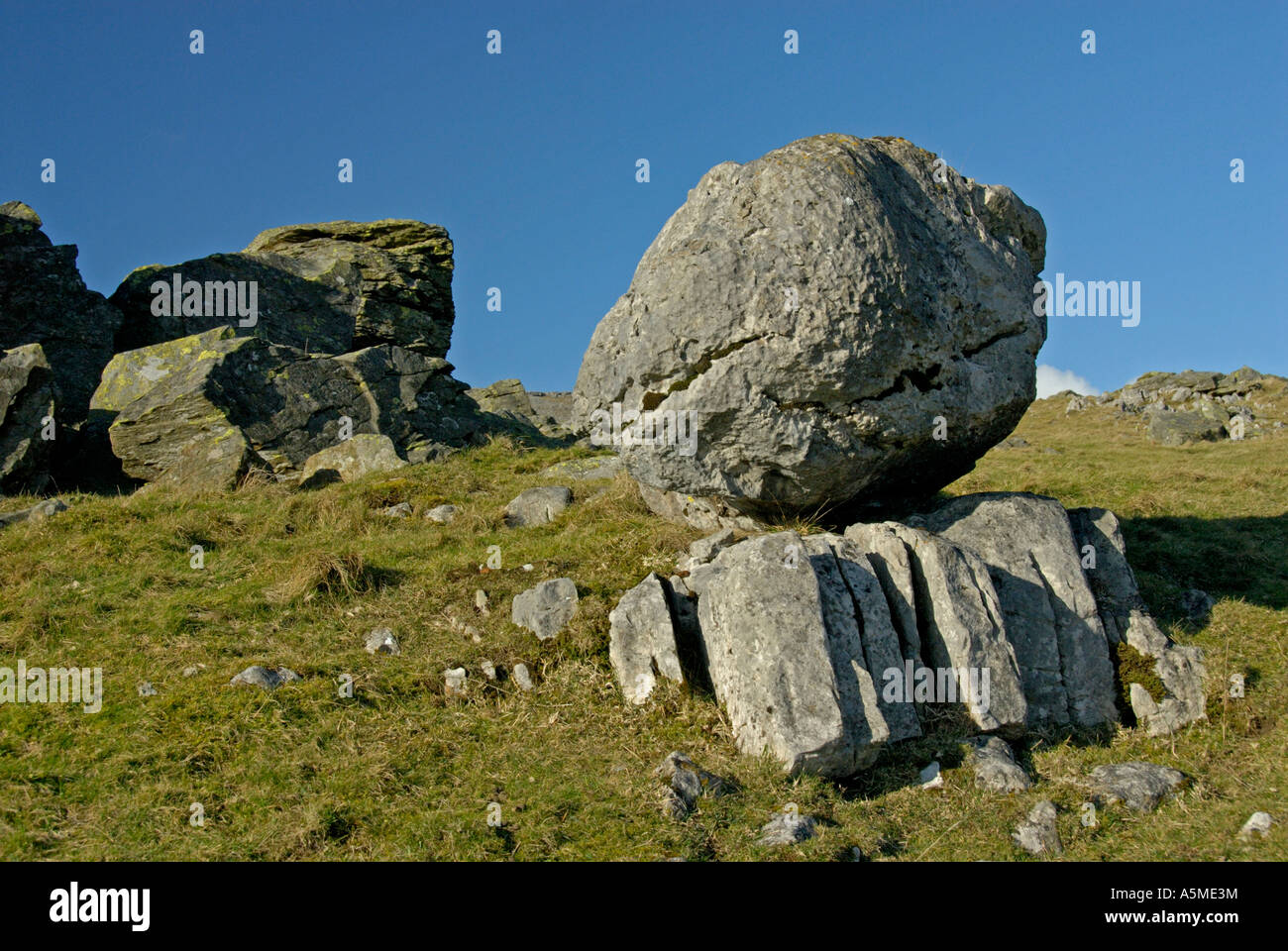 Perched limestone boulder on limestone pedestal. Norber, Yorkshire ...