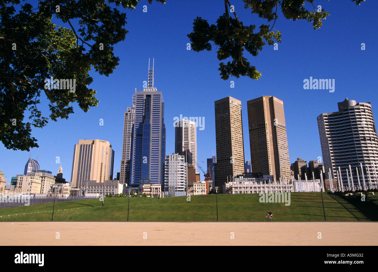 Melbourne city landscape hi-res stock photography and images - Alamy