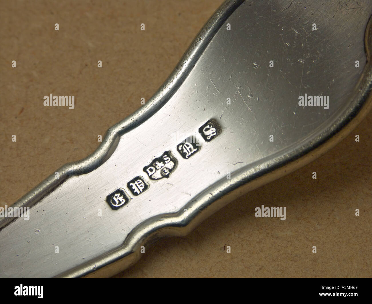 Silver hallmarks hi-res stock photography and images - Alamy