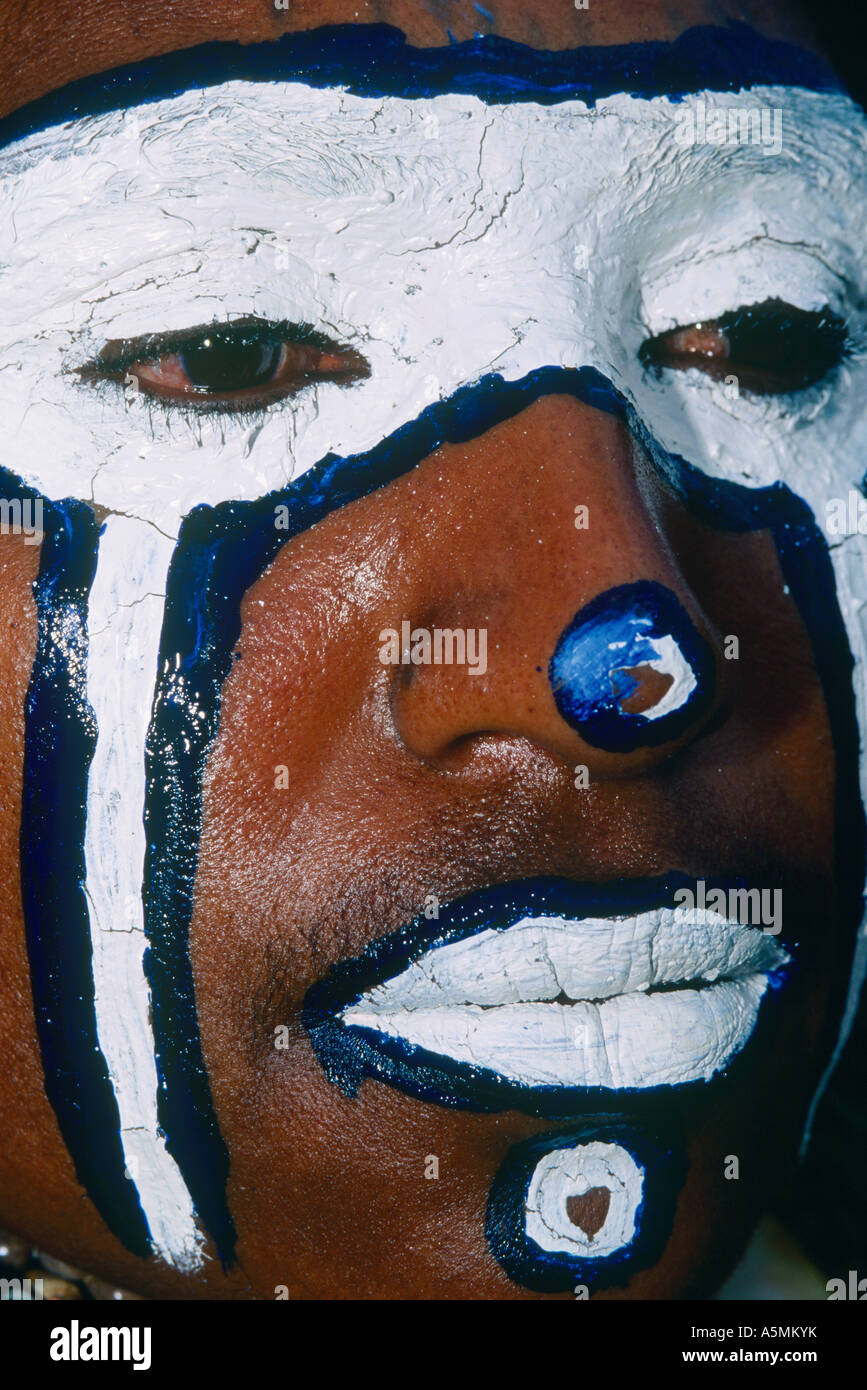 Women's painted face in Mount Hagen Cultural Show. Papua New Guinea ...
