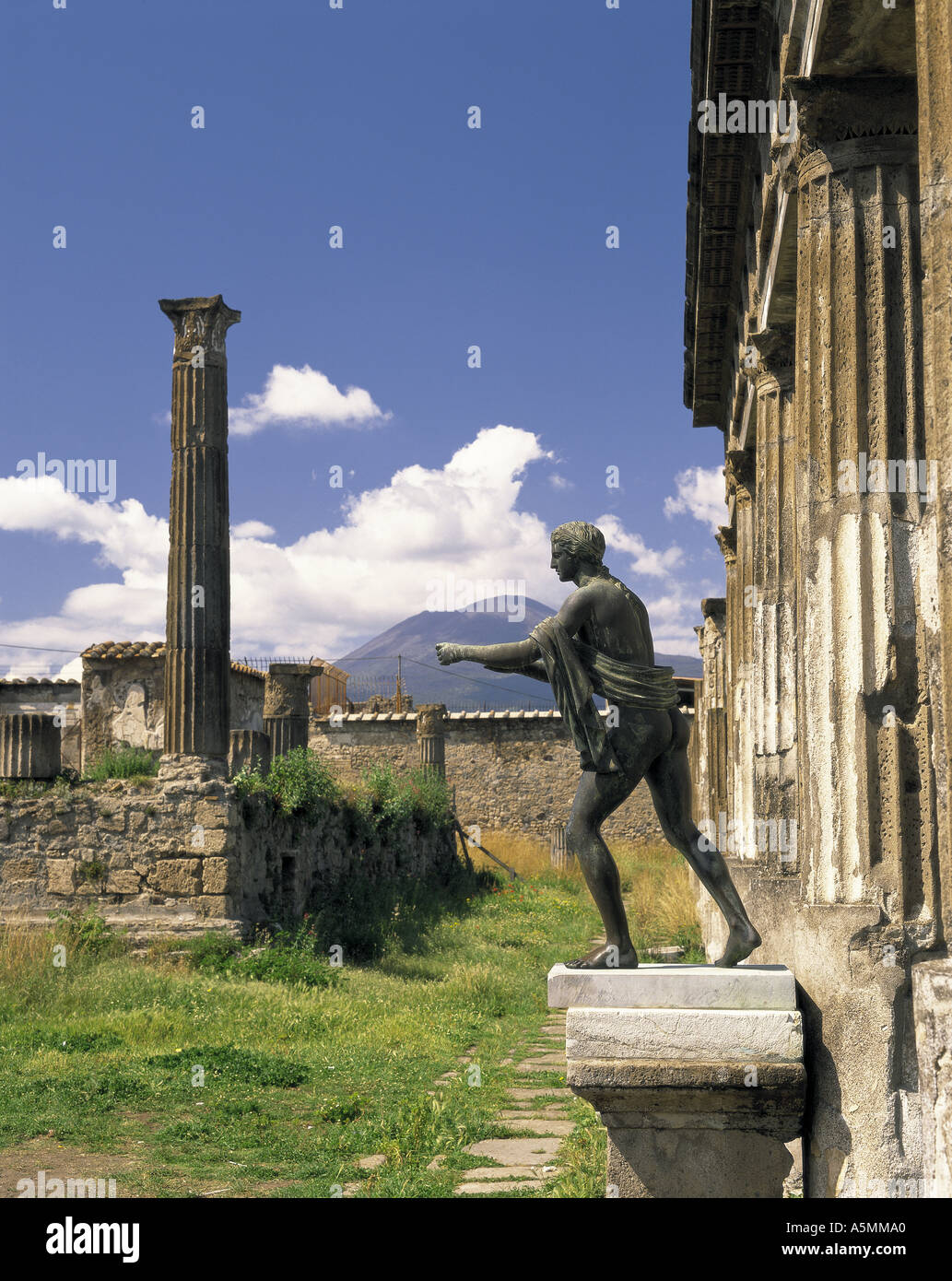 Statue of Apollo Pompeii Italy Stock Photo - Alamy
