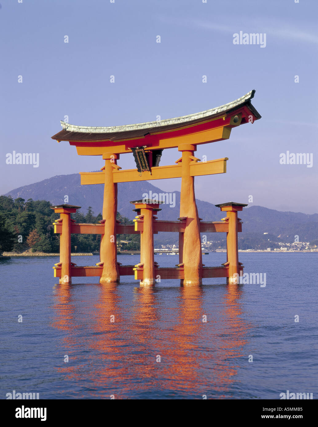 Torii gate shintoism icon hi-res stock photography and images - Alamy