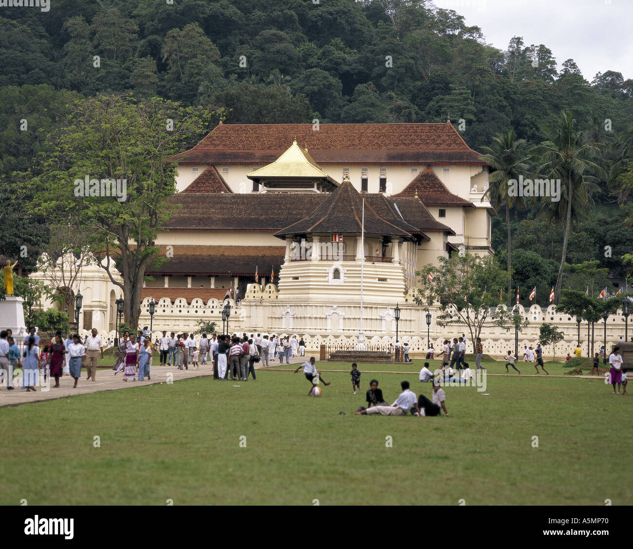 Temple of the Tooth Kandy Sri Lanka Stock Photo - Alamy