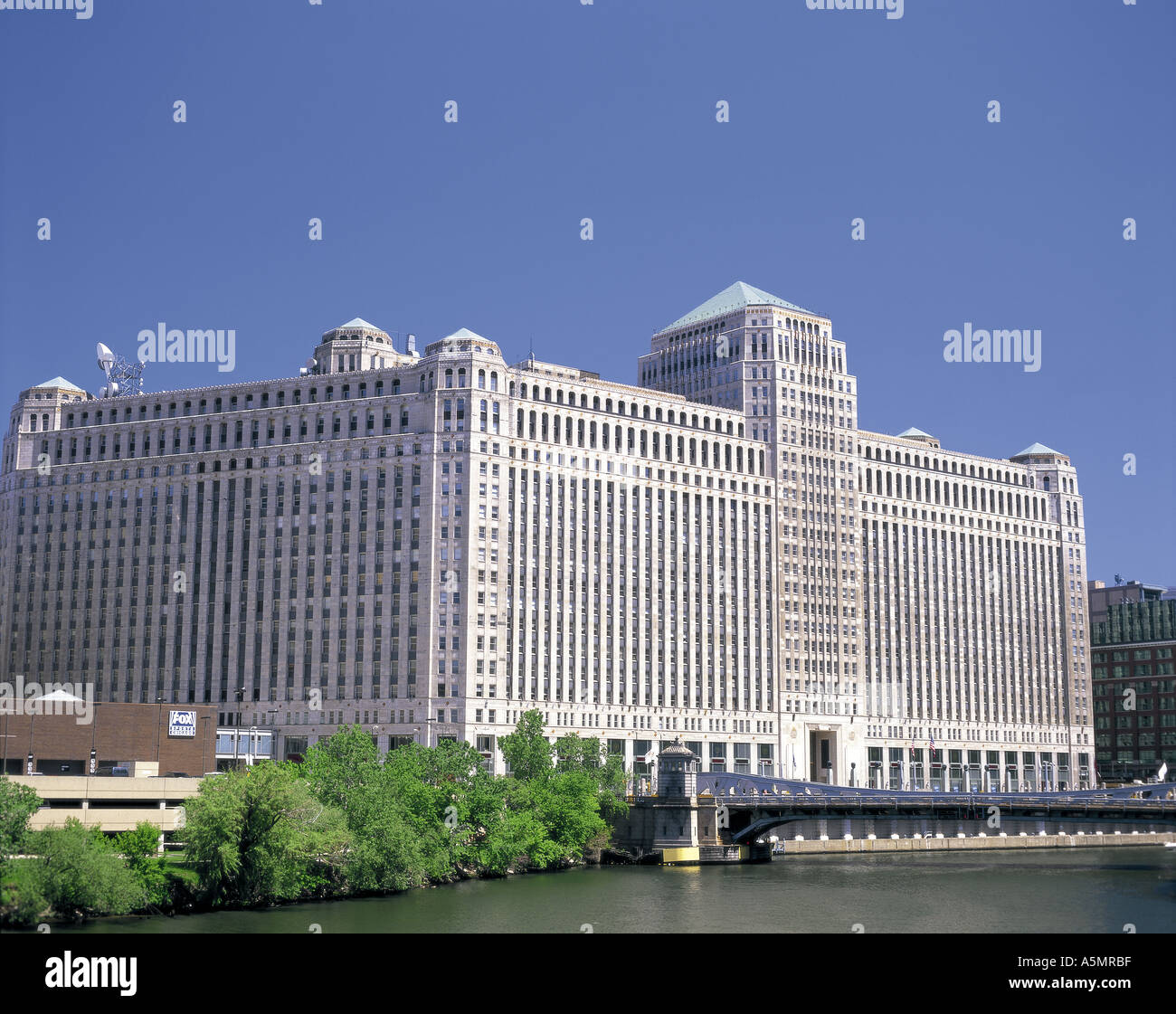 Merchandise mart chicago hi-res stock photography and images - Alamy