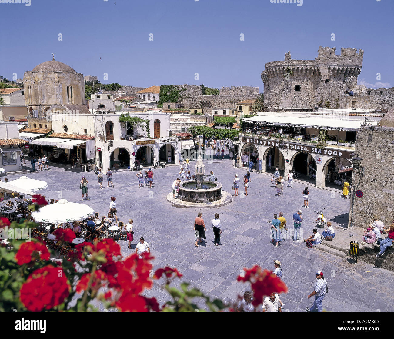 Hippocrates square hi-res stock photography and images - Alamy