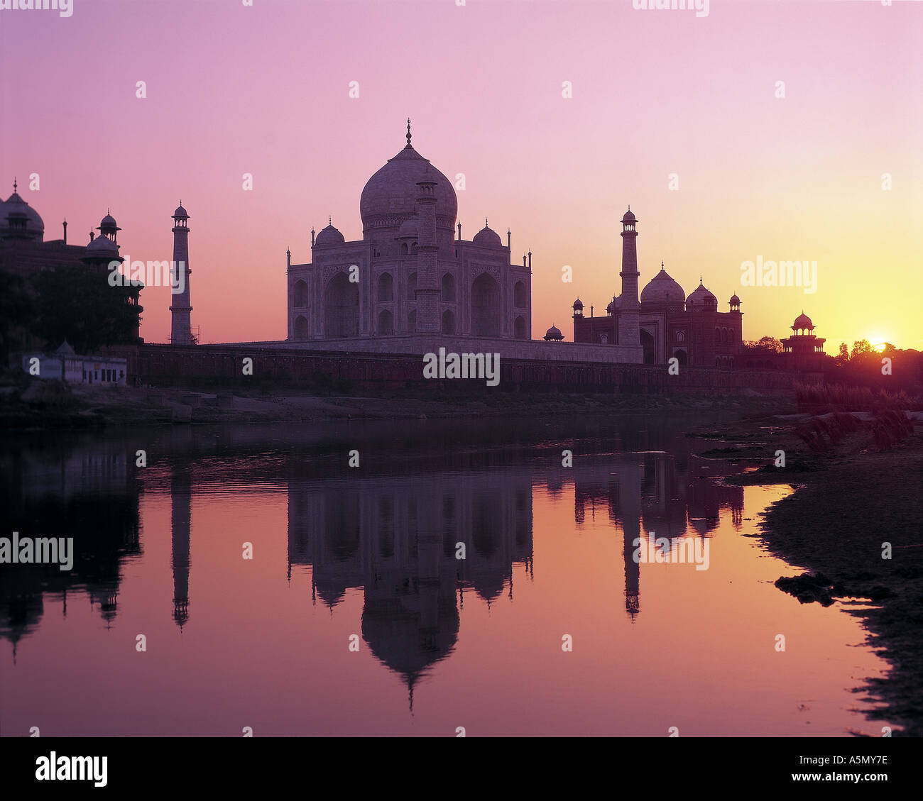 Jamuna river hi-res stock photography and images - Alamy