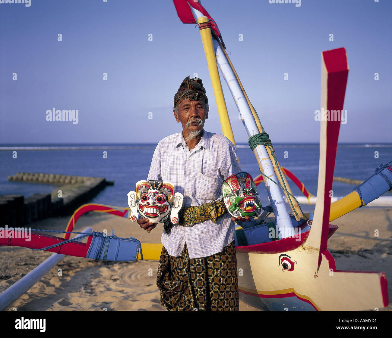 Old man selling hi-res stock photography and images - Alamy