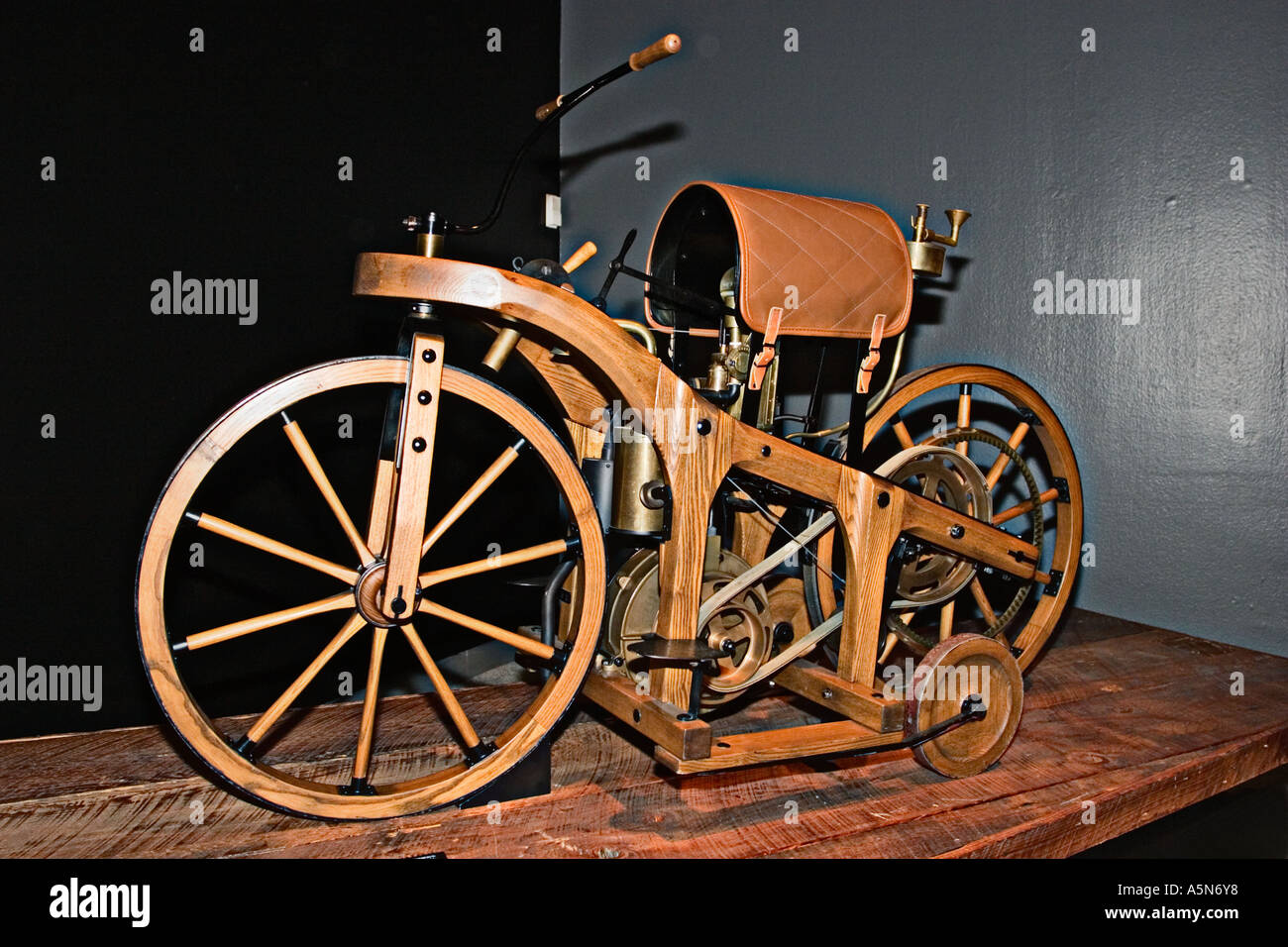 Daimler motorcycle 1885 hi-res stock photography and images - Alamy