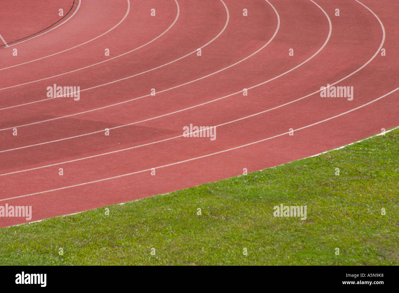 Track curvature hi-res stock photography and images - Alamy