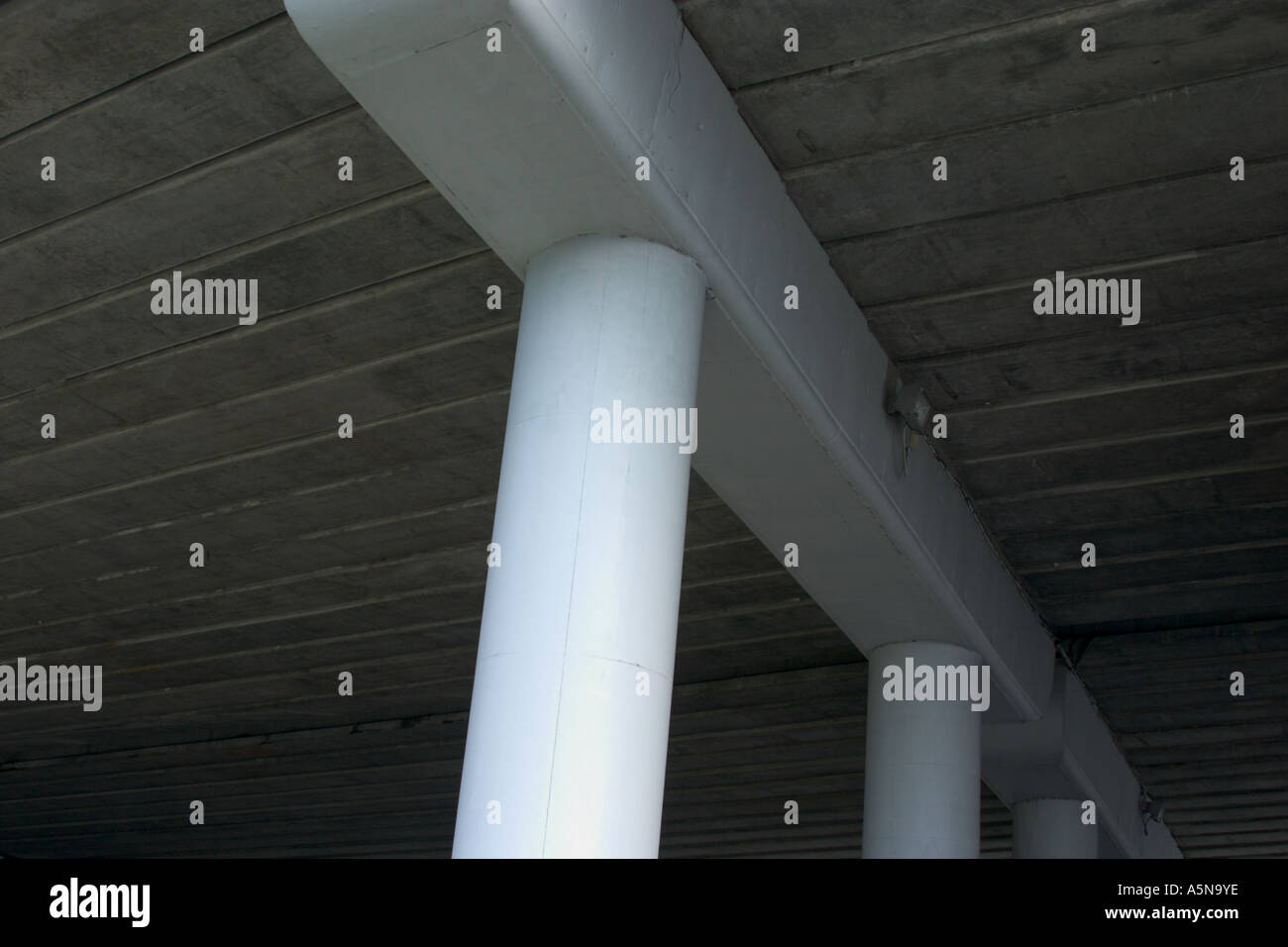 highway support beam Stock Photo - Alamy