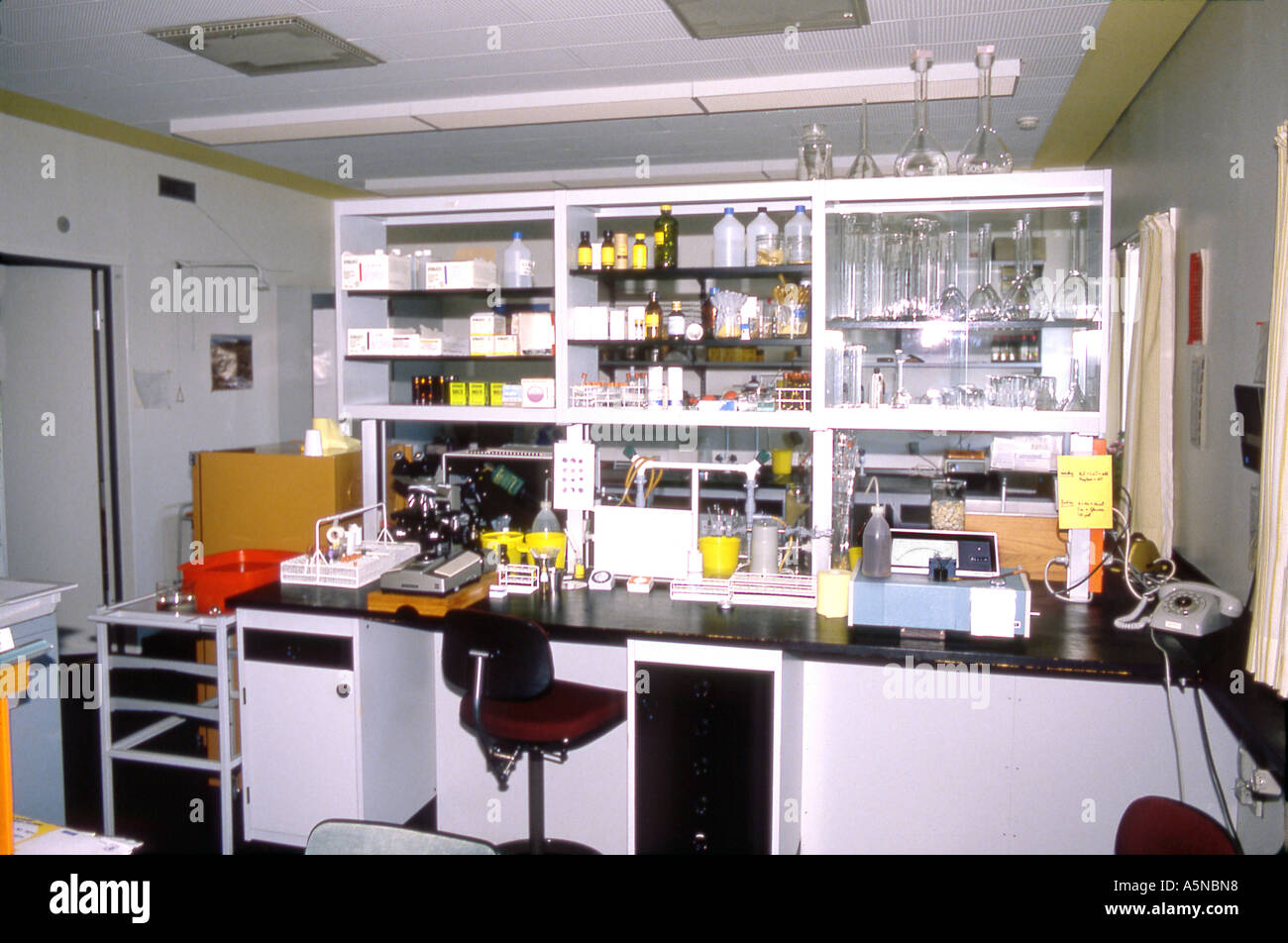 Hospital path lab hi-res stock photography and images - Alamy