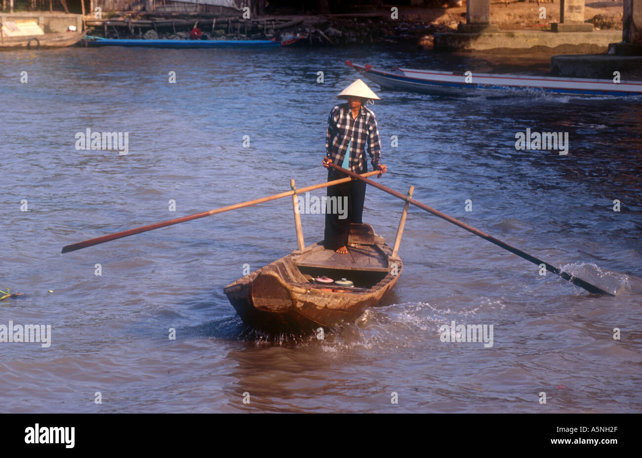 WATERWAYS CANALS RIVERS MEKONG DELTA VIETNAM FISHING FLOATING MARKET ...