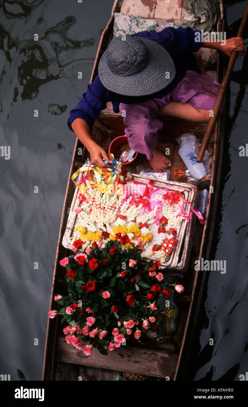 Flower vendor floating flower market hi-res stock photography and ...