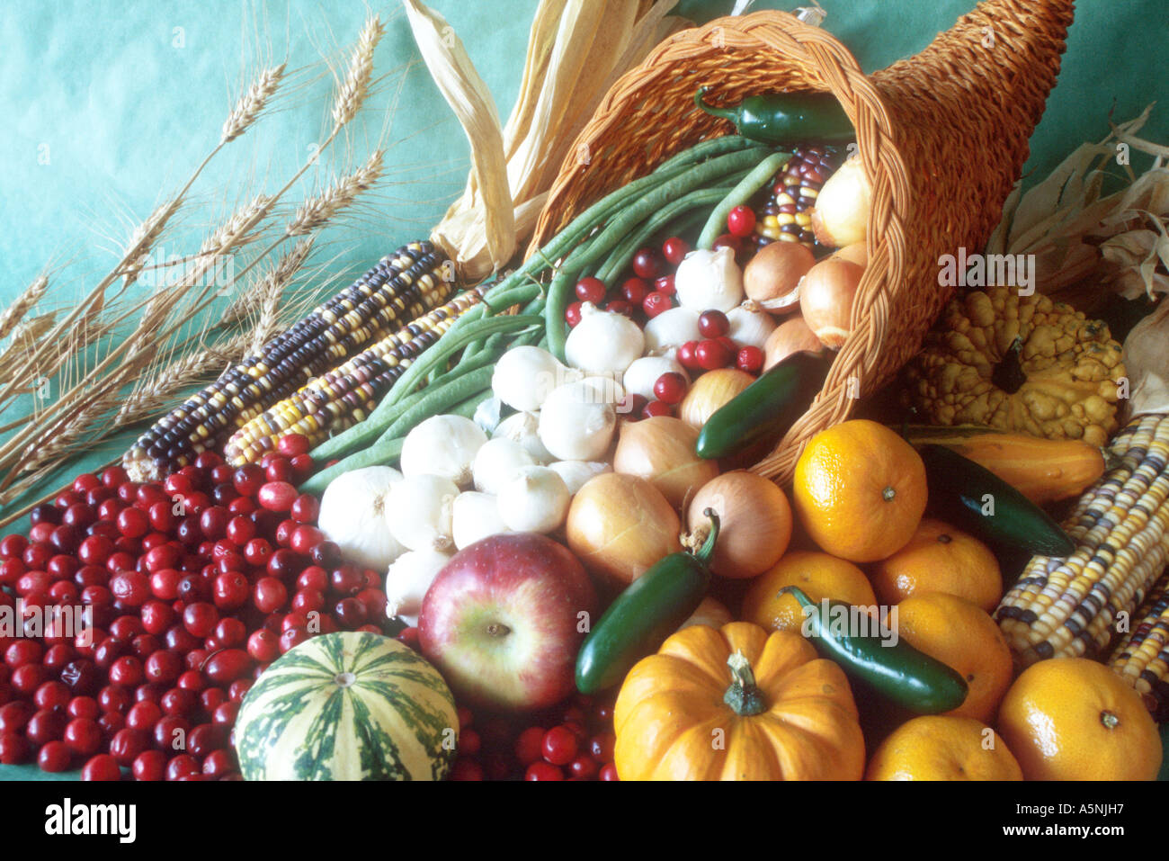 Cornucopia of autumn fruits and vegetables Stock Photo - Alamy