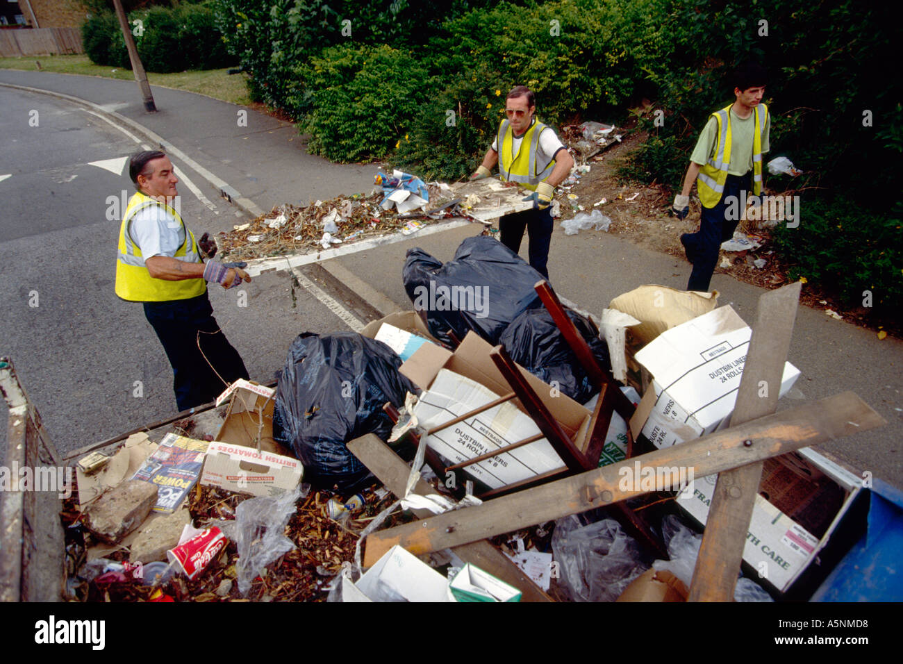 Dustman dustmen hi-res stock photography and images - Alamy