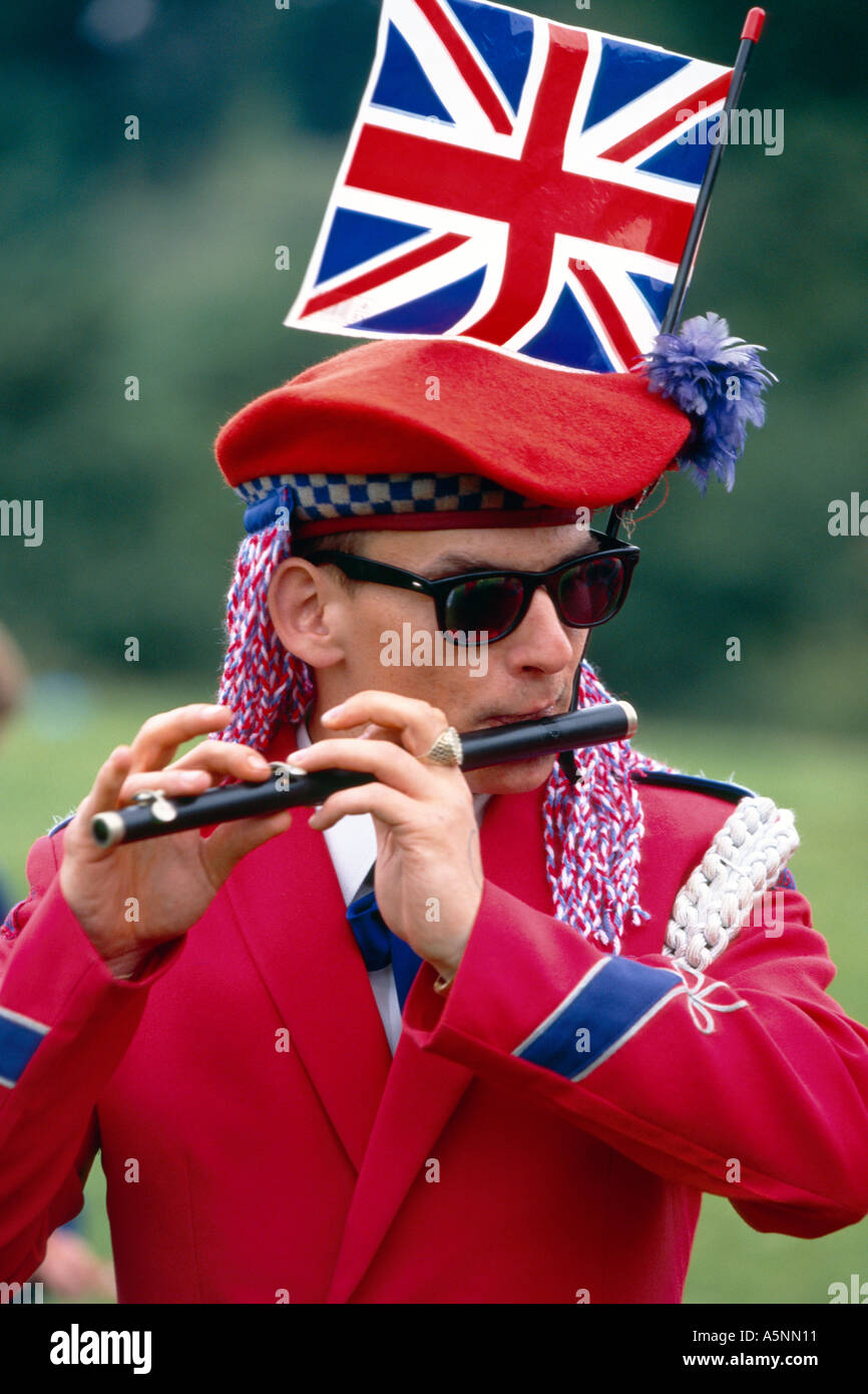 A loyalist band member with a Union Flag (Union Jack) in his hat ...