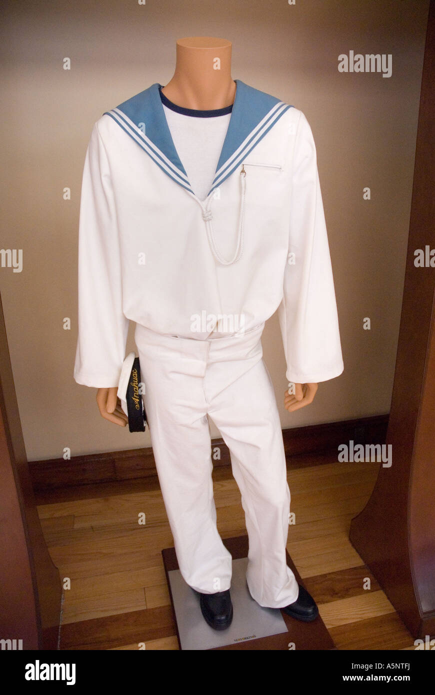 uniform of sailor - Naval museum inside the post office - mexico city ...