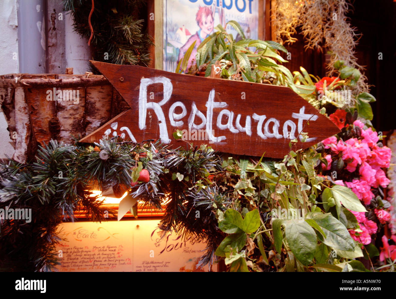 Resturant, montmarte, paris hi-res stock photography and images - Alamy Resturant, montmarte, paris hi-res stock photography and images - Alamy