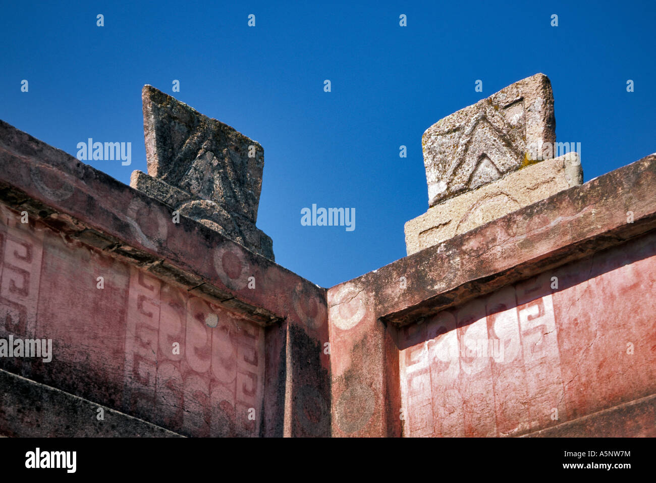 Quetzalmariposa hi-res stock photography and images - Alamy